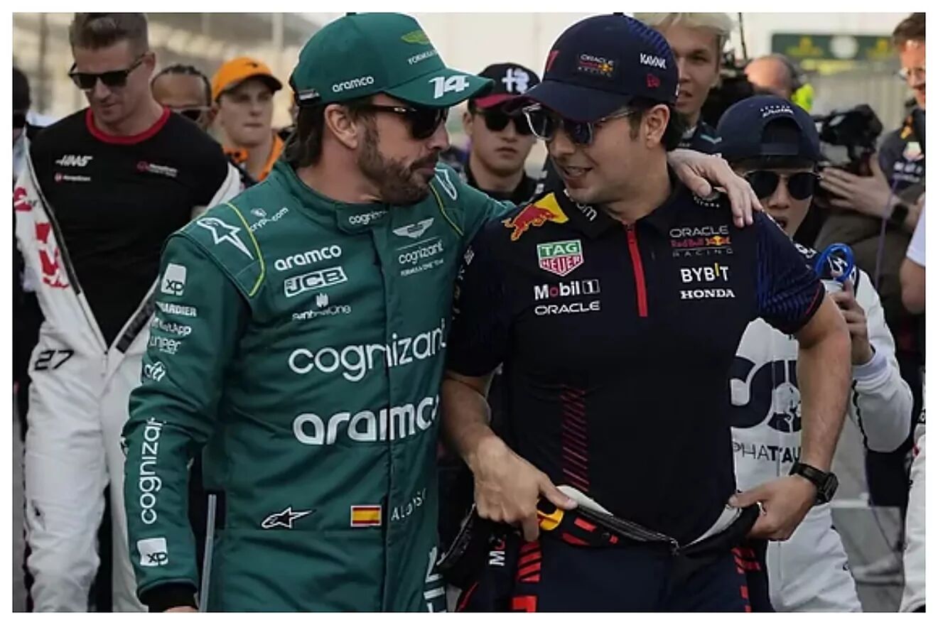 Fernando Alonso... ¿el espejo en el que debe mirarse Checo Pérez para ...