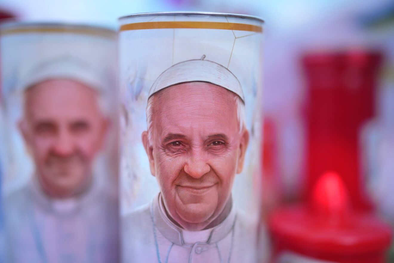 Estado de salud del Papa Francisco sigue siendo "reservado": Las noticias del Vaticano HOY 1 de ...